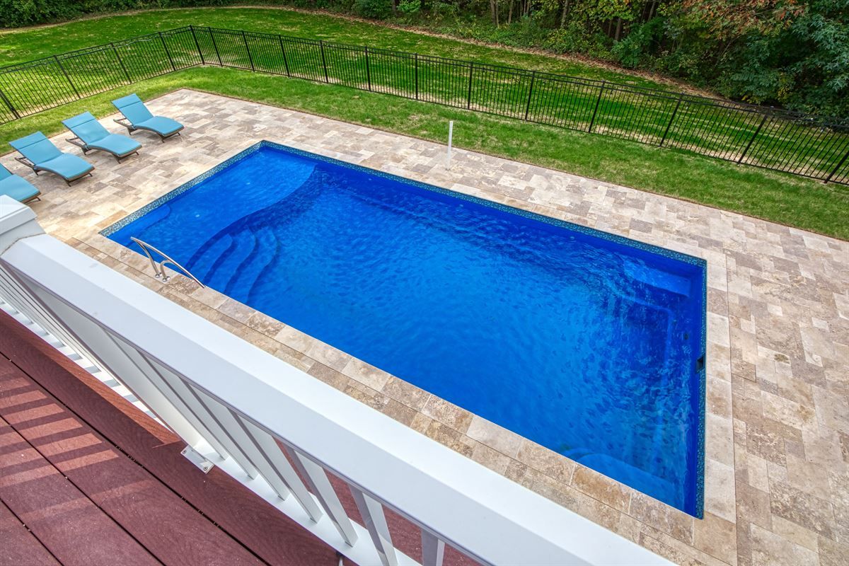 D Series Fiberglass Pools | River Pools & Spa